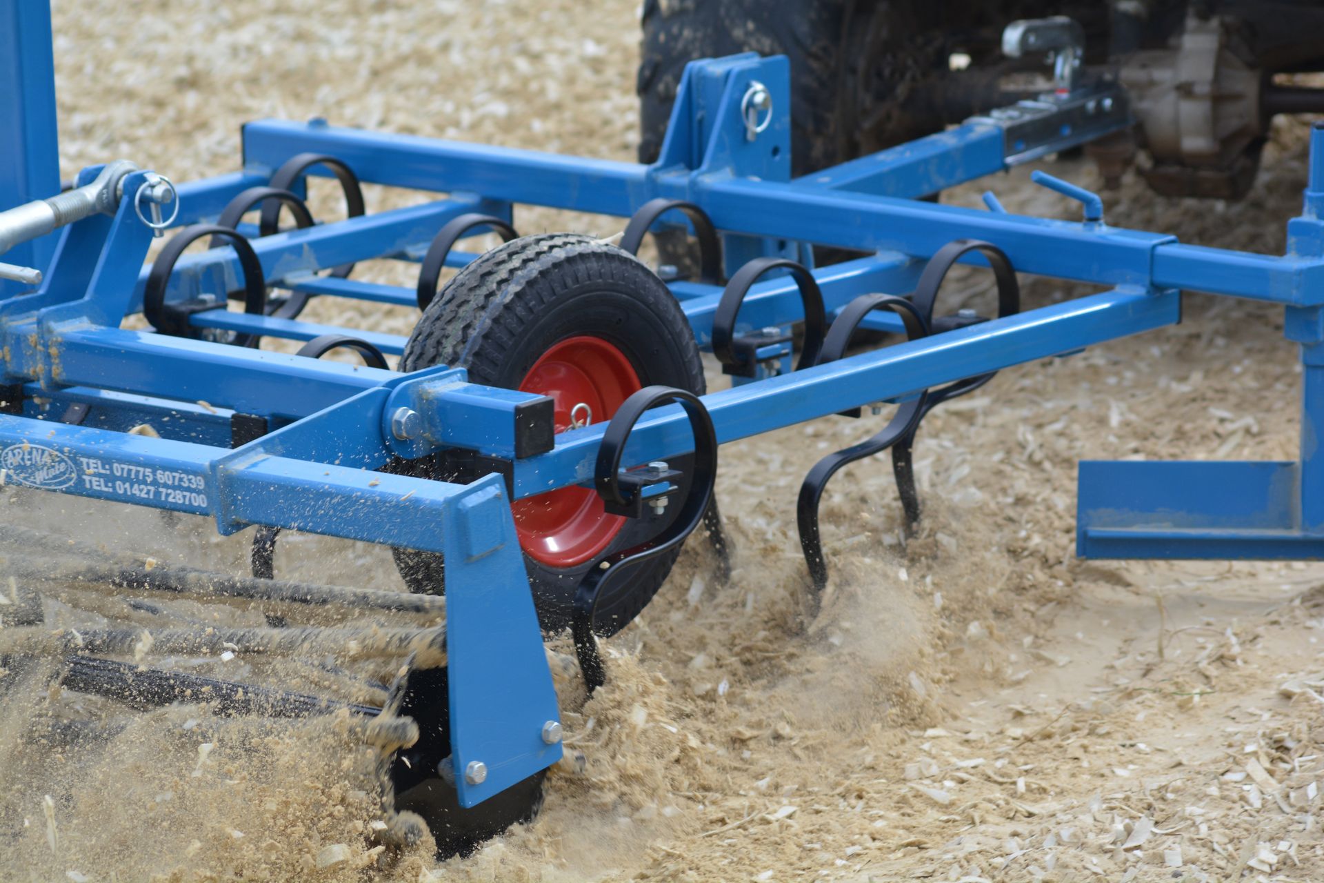 How Does a Leveller Maintain a Surface? The Science